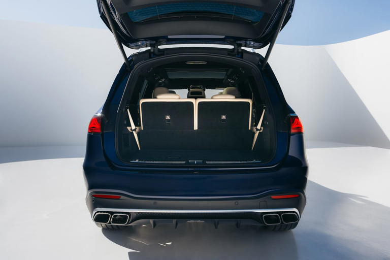 Take a peek inside the 2027 Mercedes-AMG GLS63