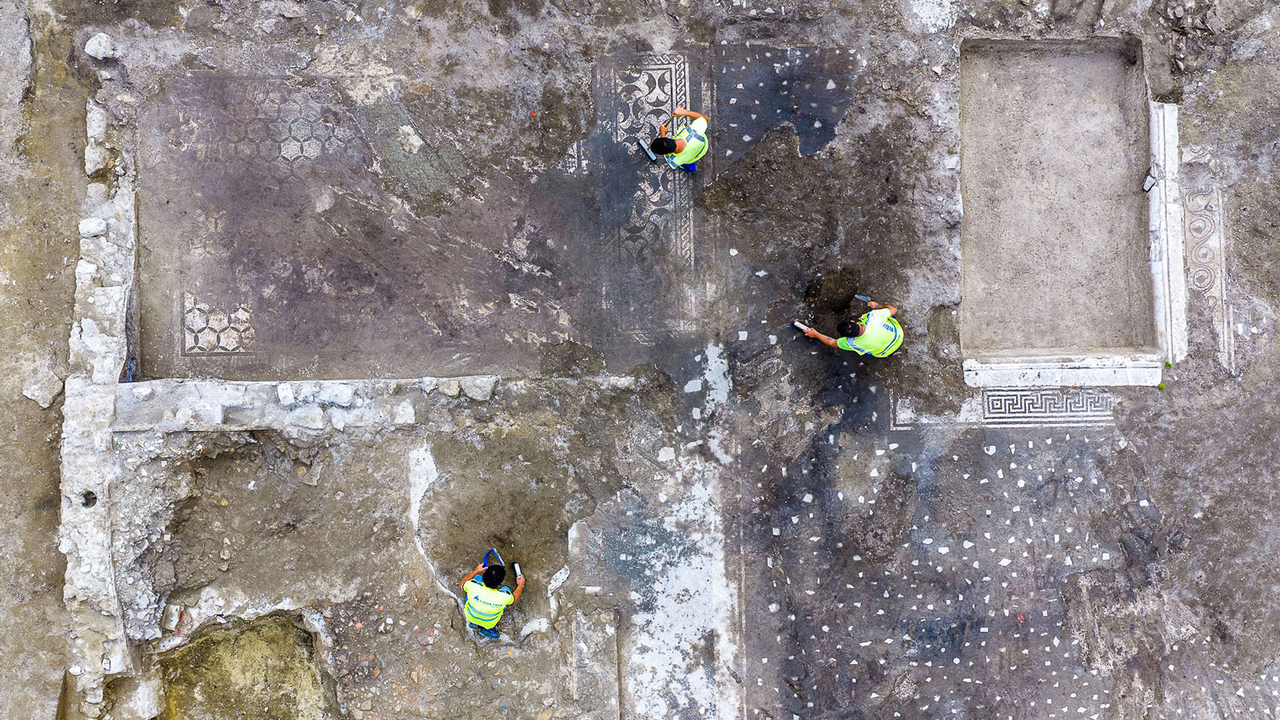 Lavish Roman villa discovered outside Rome's walls may have been ...