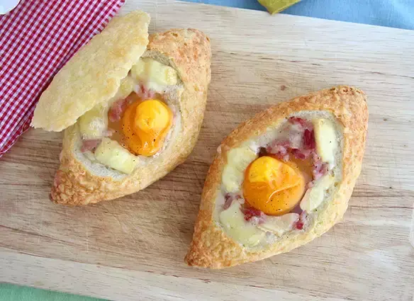 Egg boats with munster cheese