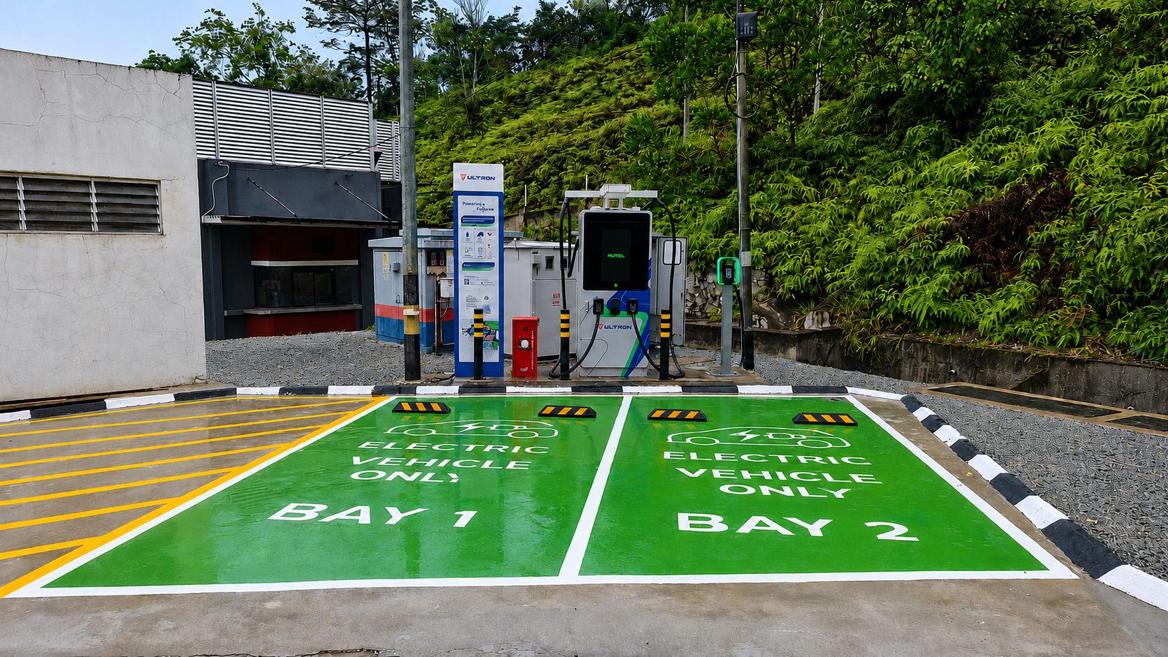 TNB Electron turns on 200kW DC charger at BHPetrol Karak to KL near ...