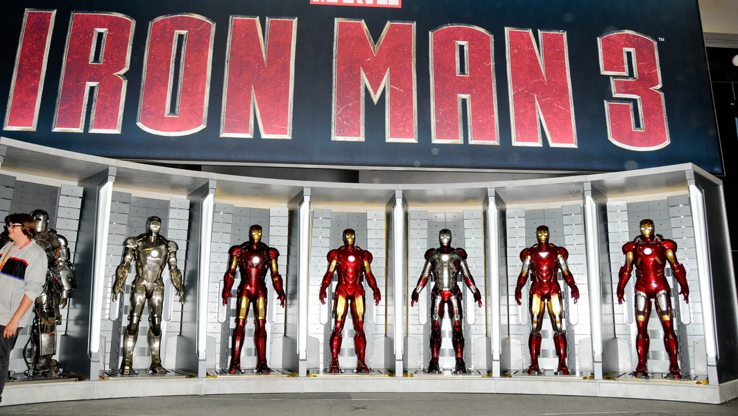 4 iconic and infamous superhero costume designs