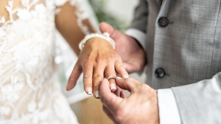 Married at First Sight Australia allegations 'disturbing', says country ...