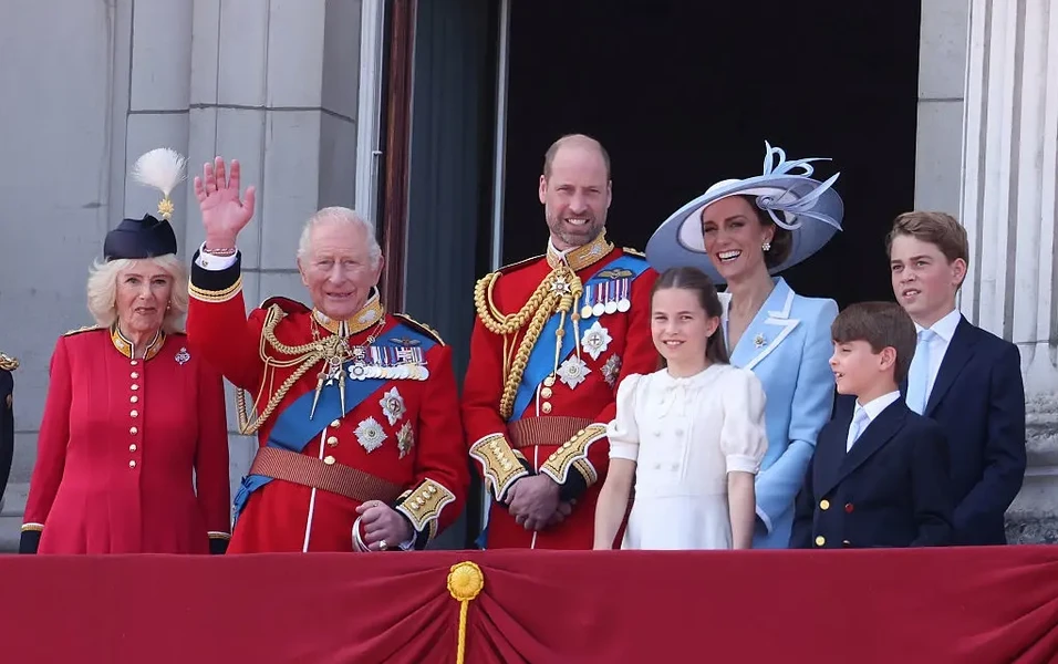 Prince William averts balcony misstep at Trooping the Colour