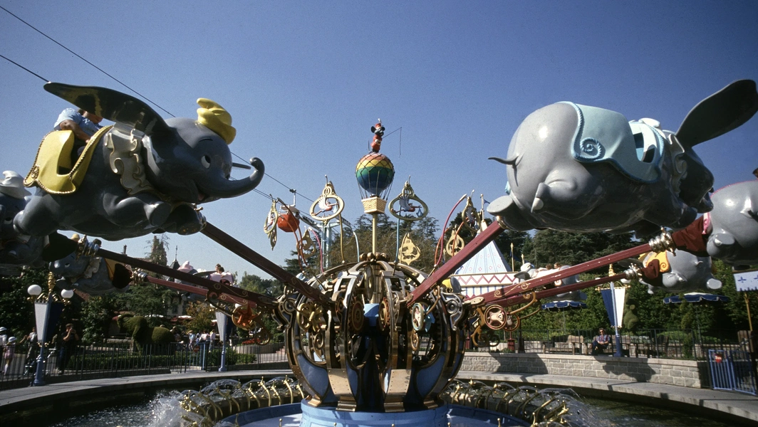 7 celebrity moments at Disney and Universal parks
