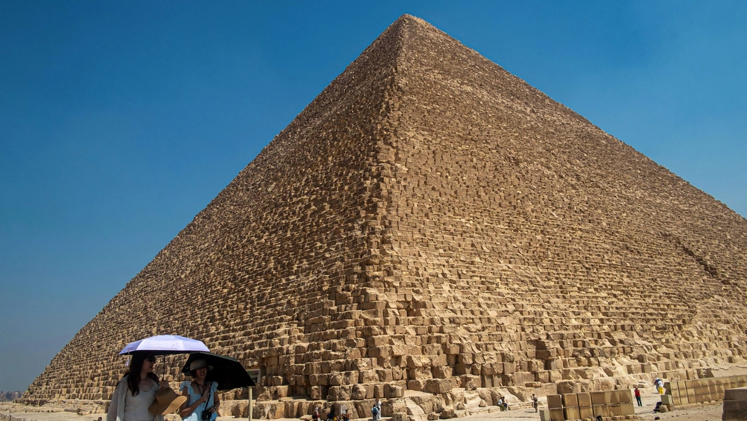 11 architectural landmarks from ancient to modern eras