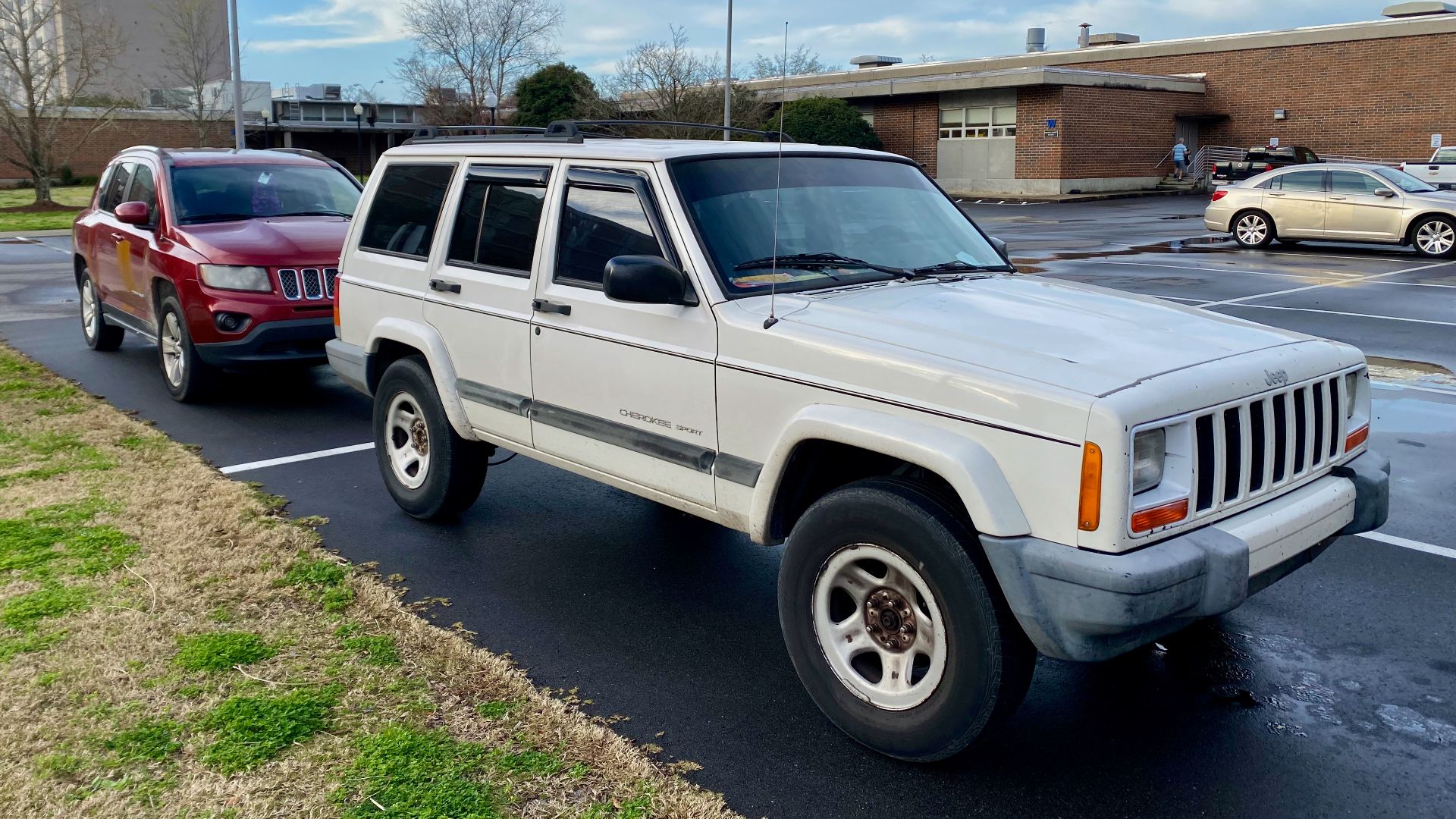 10 Jeeps that deserve the hype & 10 that make the brand hard to defend