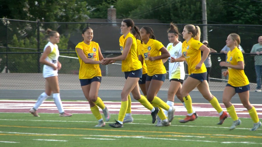 Quick Sol start boosts Sioux City over Dakota Fusion in 5-2 home win