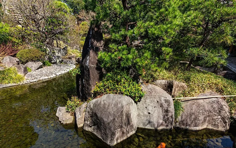 Japanese garden principles inspire modern indoor spaces
