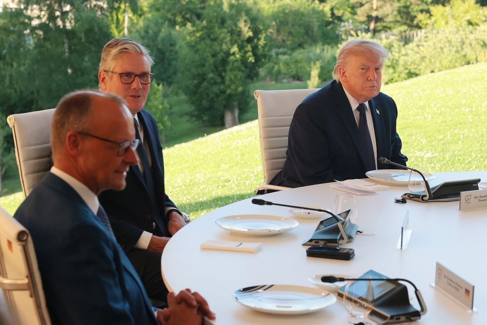Ministers plead with Donald Trump not to attack Keir Starmer for ...