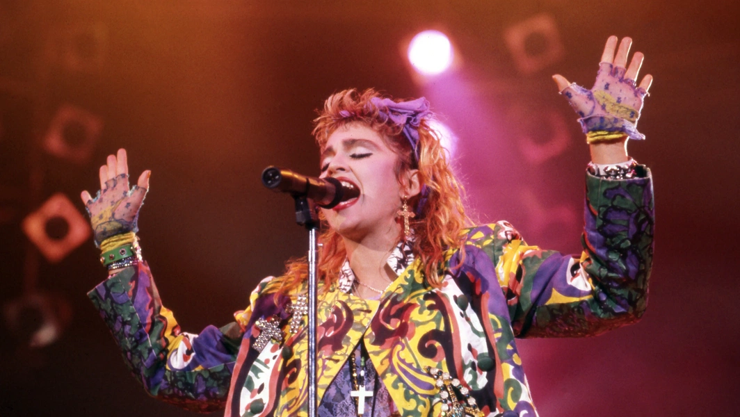 9 record-breaking female music icons