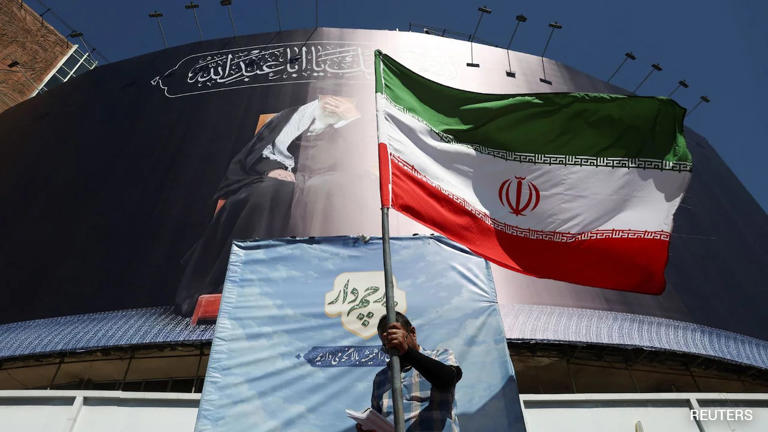 Live updates: Protests in Iran over deal, Netanyahu says Israel saved ...