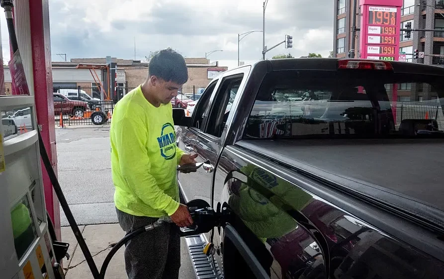 Gas prices drop after US.-Iran deal to reopen strait