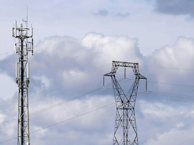 India's telecom ARPU to grow 7% CAGR through FY29; narrowing tariff gap ...