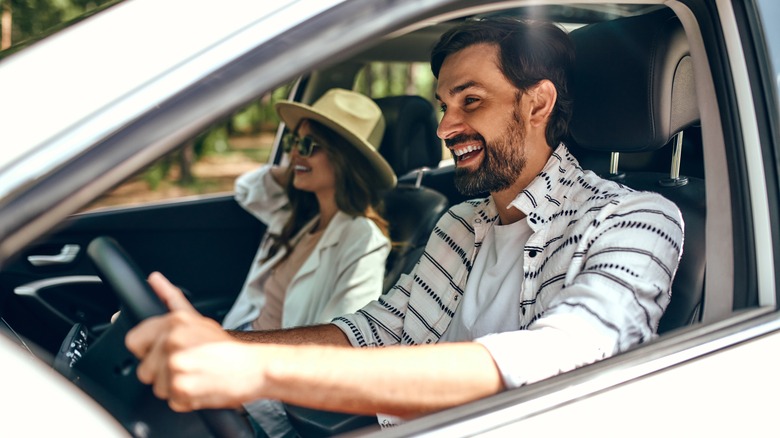 Should you buy or lease a vehicle? Here are the pros and cons