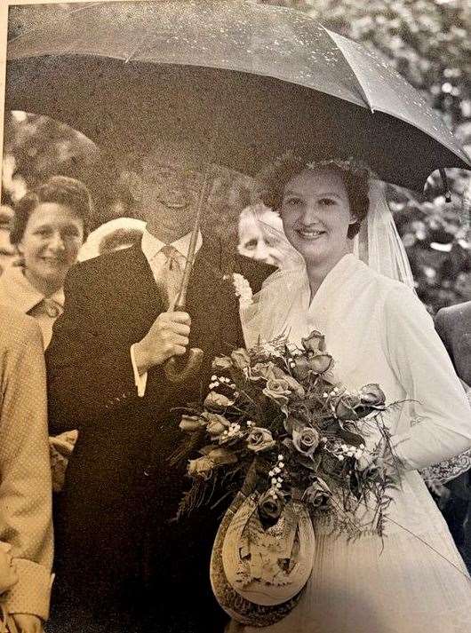 Sittingbourne couple celebrate platinum wedding anniversary after 70 ...