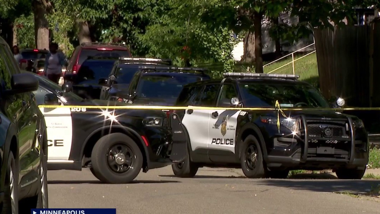 Suspect at large after Minneapolis officers shot at conducting ...