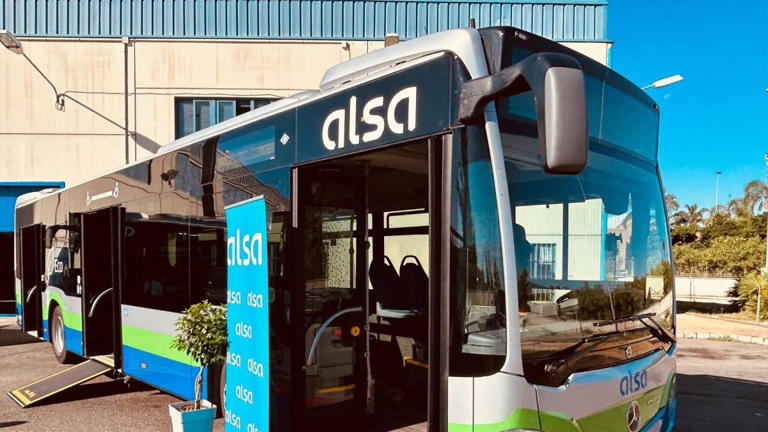 Lío en el autobús: Puente lanza unos pliegos condenados a judicializarse