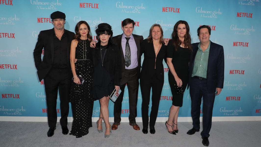 9 behind-the-scenes facts about Gilmore Girls