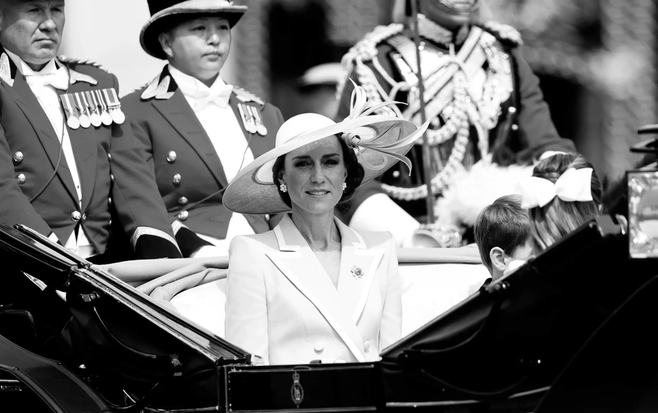 Princess Kate's composed stare meets anti-monarchy boos