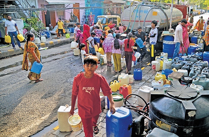 Several parts continue to face water shortage in Delhi