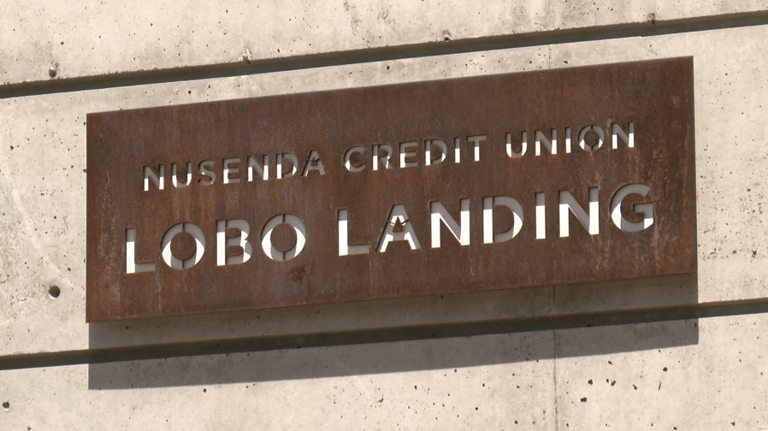 Nusenda and UNM celebrate partnership on financial literacy center