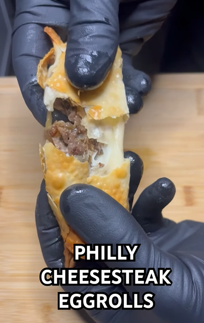 Quick & easy Philly cheesesteak eggrolls 🥩🧀🥟🔥 crispy on the outside ...