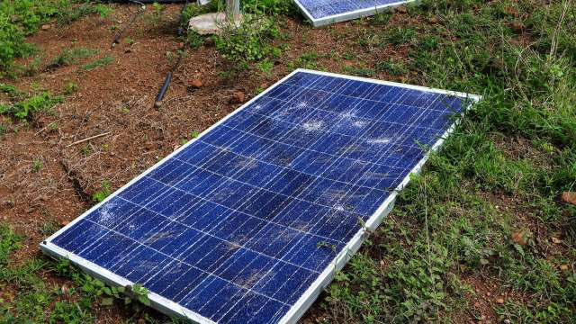 Researchers solve a major solar waste problem by turning old panels ...