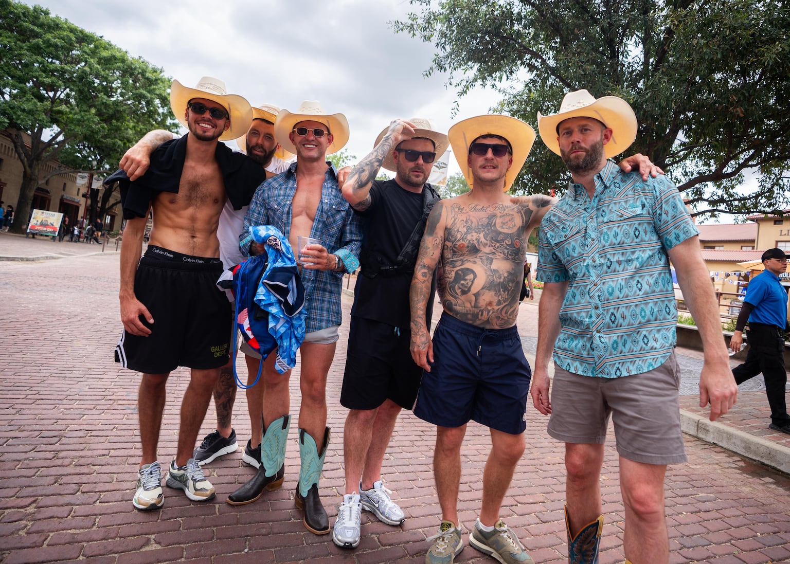 England fans embracing Texas culture as Three Lions prepare for World ...
