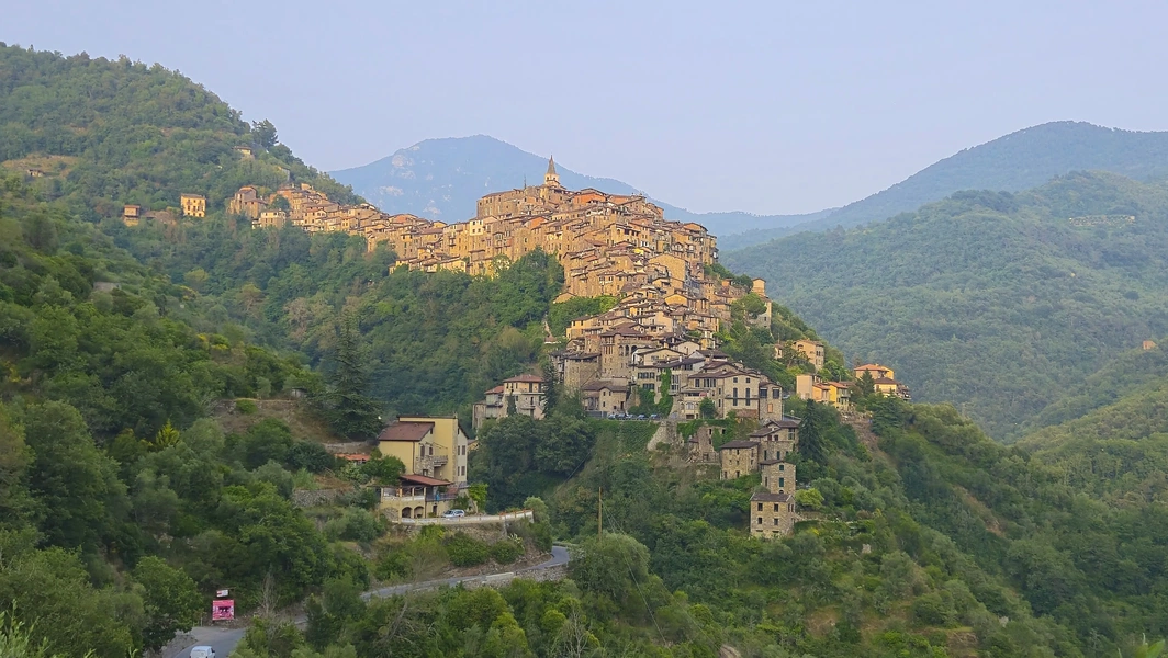 15 hidden Italian villages with rich heritage