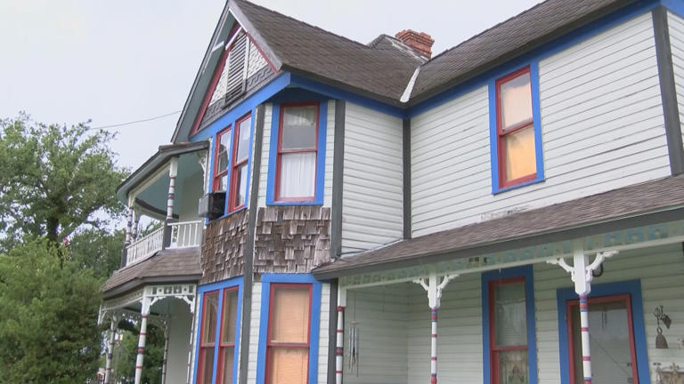 Historic Lyons House in Vinton ready for its next owner