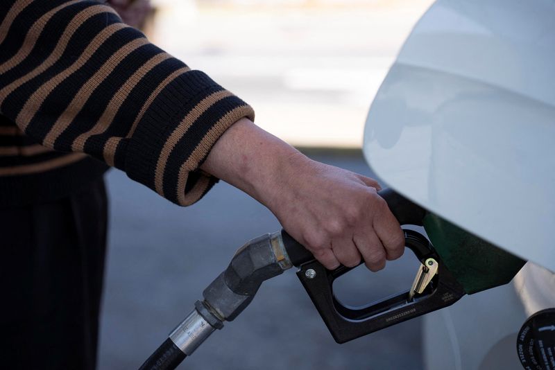 US gasoline slips below $4 a gallon for first time since April