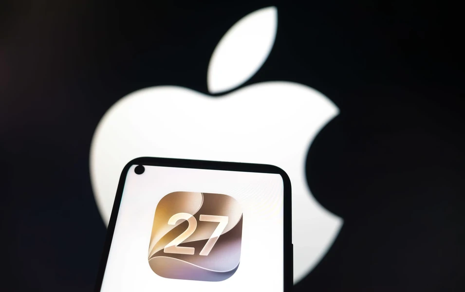 Wedbush holds $400 Apple target after record quarter