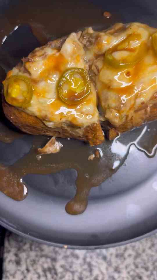 Philly cheesesteak stuffed twice baked potato 🥔🧀🥩🔥 Riley’s stupid ...