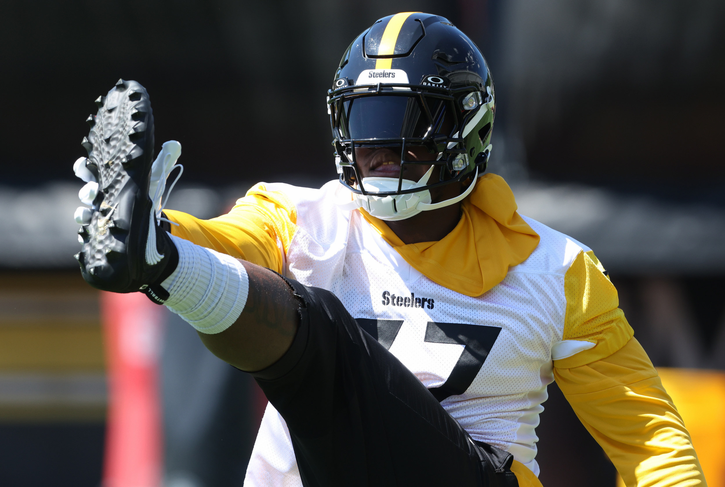 Steelers' Broderick Jones could have a legitimate trade market with ...