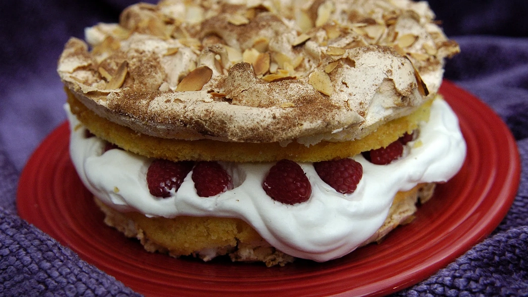 9 unique cakes from around the world