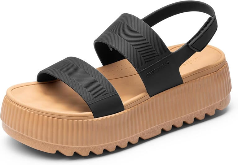 The summer shoes getting me through every plan on my calendar