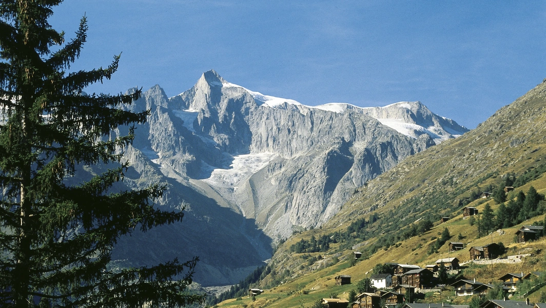 Visitor reviews highlight Bellwald / Goms ski resort appeal