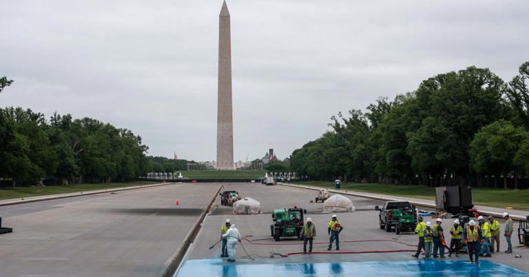 Trump’s $14M reflecting pool turns green days after reopening as admin ...