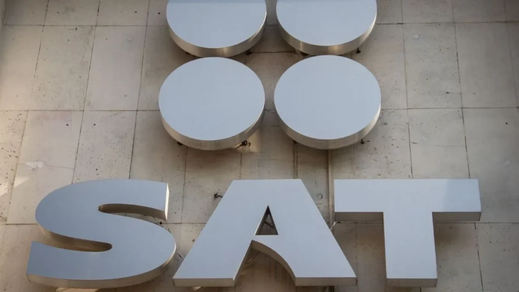 SAT llevará oficinas móviles a 23 estados para trámites fiscales