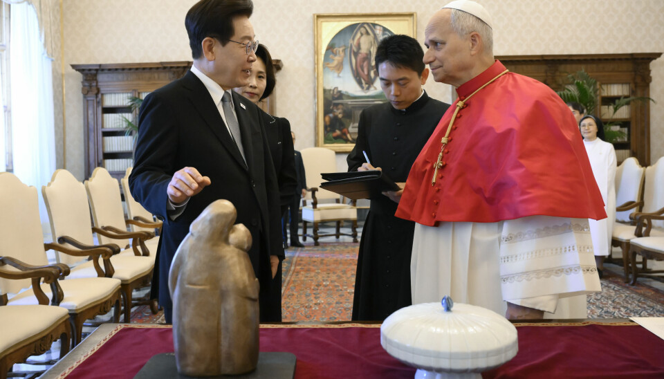 Lee, Pope Leo XIV exchange gifts rich in symbolism, hold first private ...