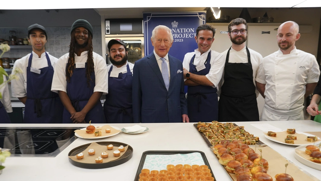 6 foods and dining rules King Charles follows