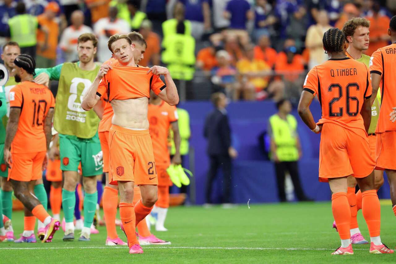 What happens when teams draw in World Cup? How group, knockout stages ...