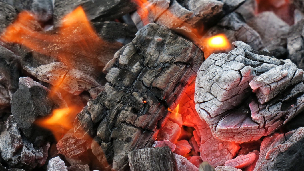 Charcoal grilling secrets for flavor-packed cookouts