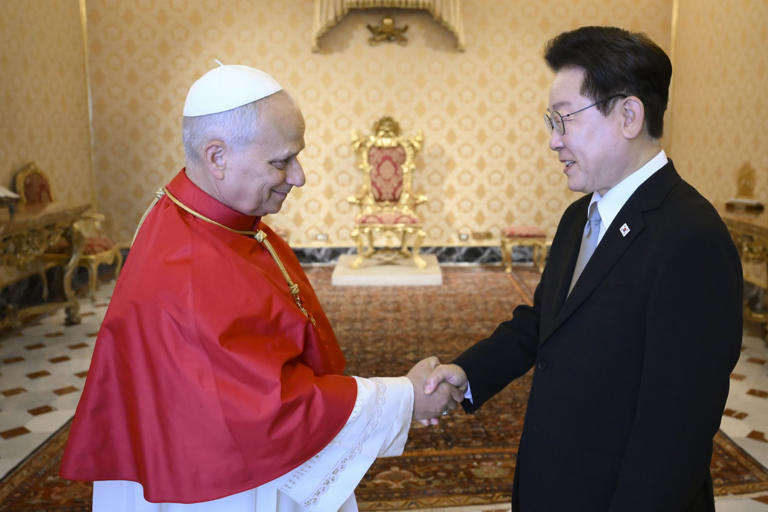 Lee Jae Myung invites Pope Leo to World Youth Day in South Korea
