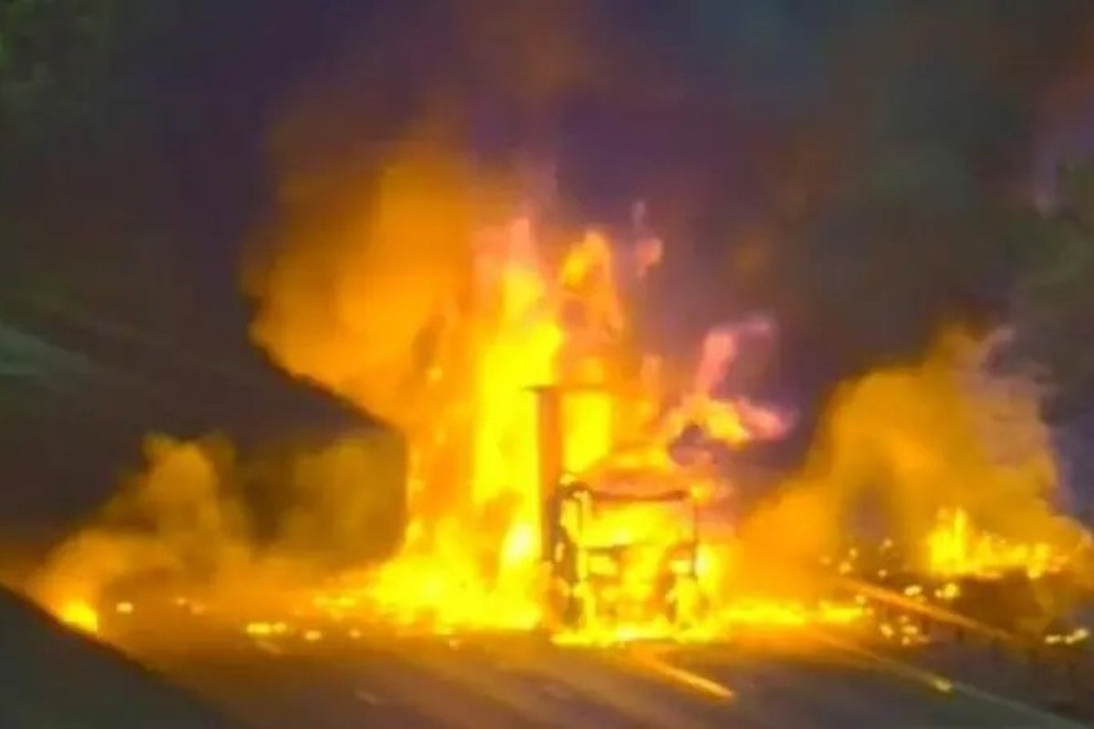 Major M25 disruption as two lorry fires shut motorway