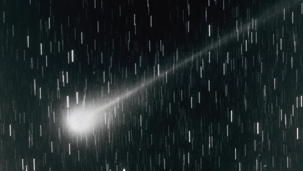 Brilliant green fireball streaks over 15 US states