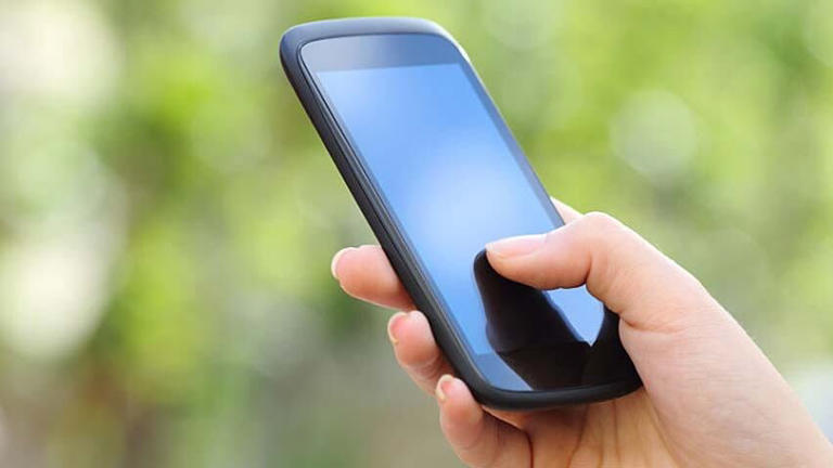 Rogers, Bell, Telus under fire for charging fees that 'appear' to ...