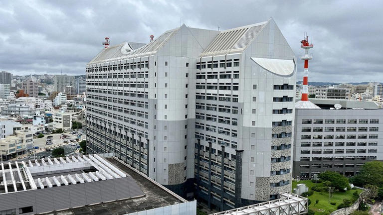 Okinawa gov't to pay 91 million yen to man blinded in one eye by police ...