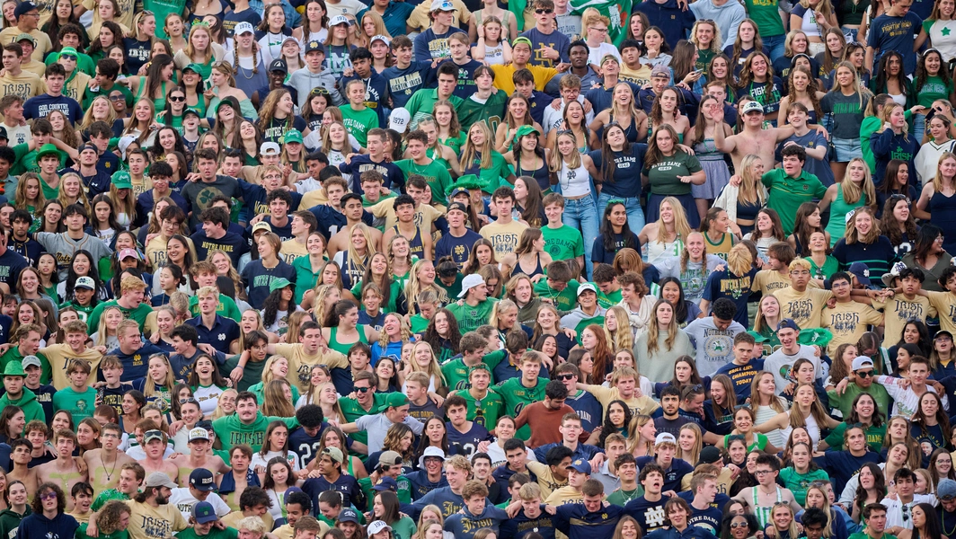 Notre Dame sets 'Irish Wear Green' game as recruiting shifts