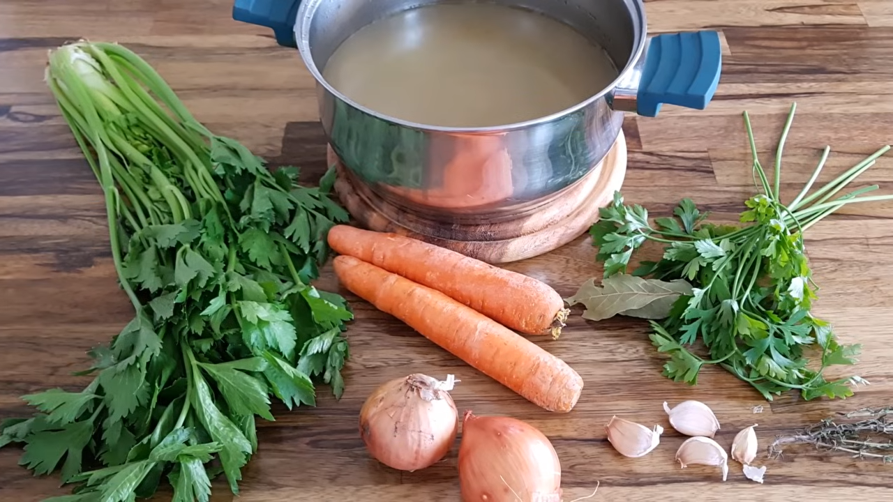 Homemade vegetable stock: Basically soup’s secret weapon